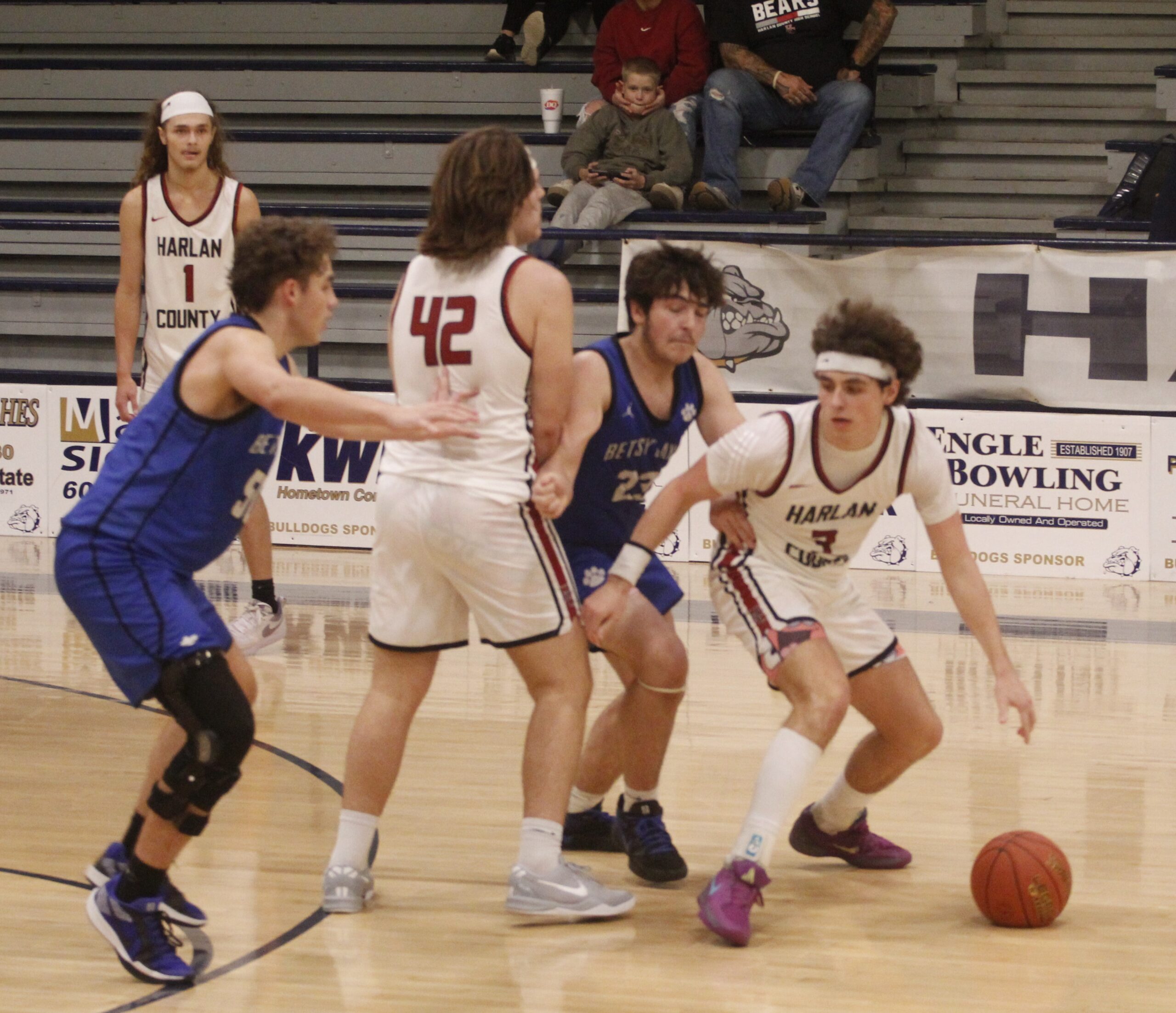 Huff takes over down the stretch as Black Bears edge Betsy Layne ...